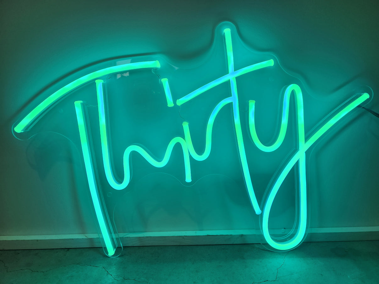 Thirty (30) Neon Sign – Savy Balloons